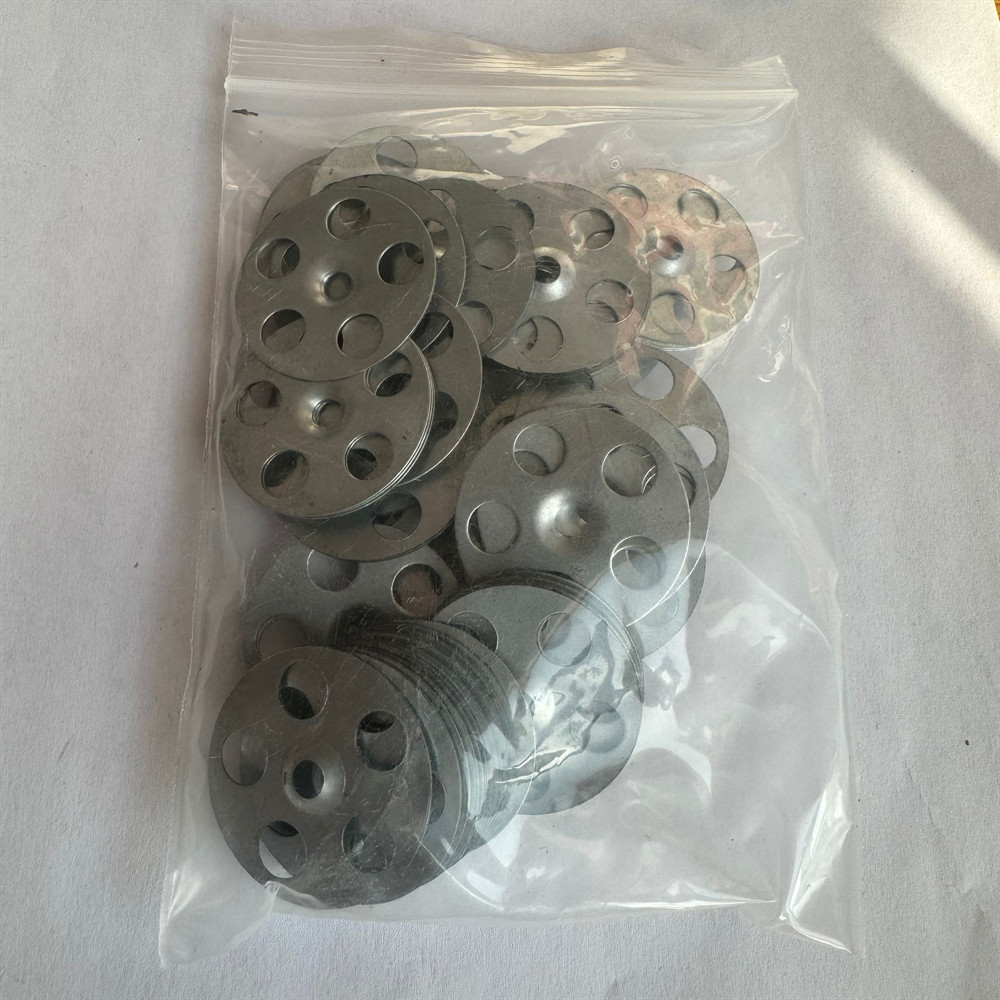 Galvanized Perforated Disc Washers Pack X 100 For Insulation Boards