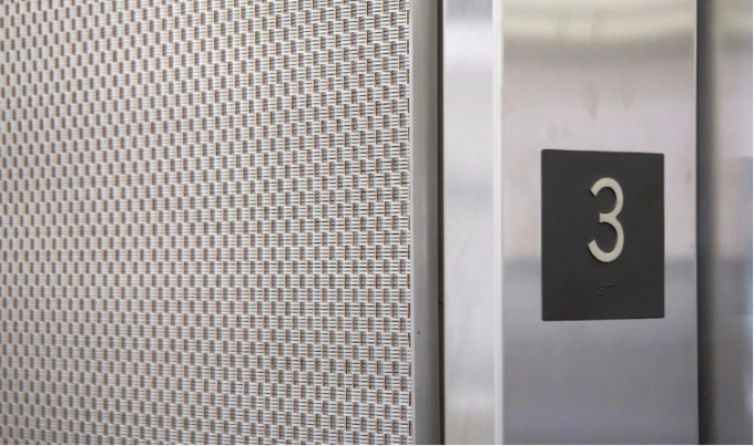 Pre - Crimped Woven Architectural Wire Mesh Panels With Versatile Spine ...