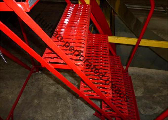 3 Holes 13-3/4" Width Perforated Grip Strut Stair Treads For Walkway ...